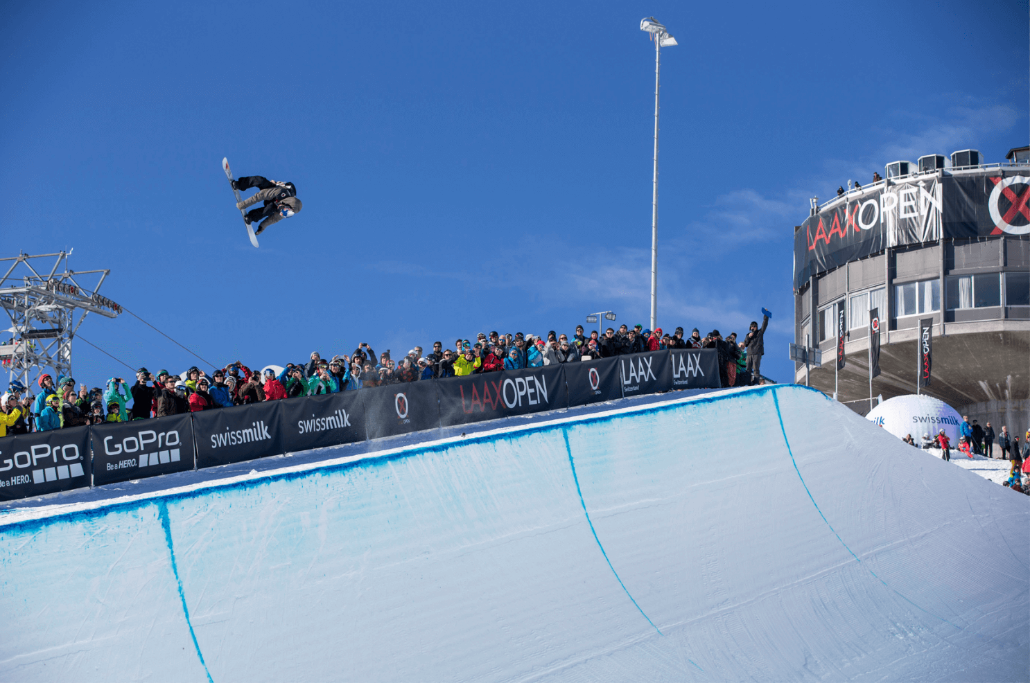 sportsemotion vermittelt Red Bull und Wiko für Laax Open